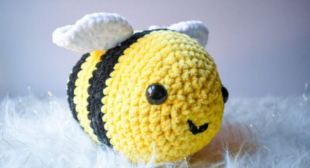 28 Free Crochet Bee Patterns For Beginners - Red Agape Blog