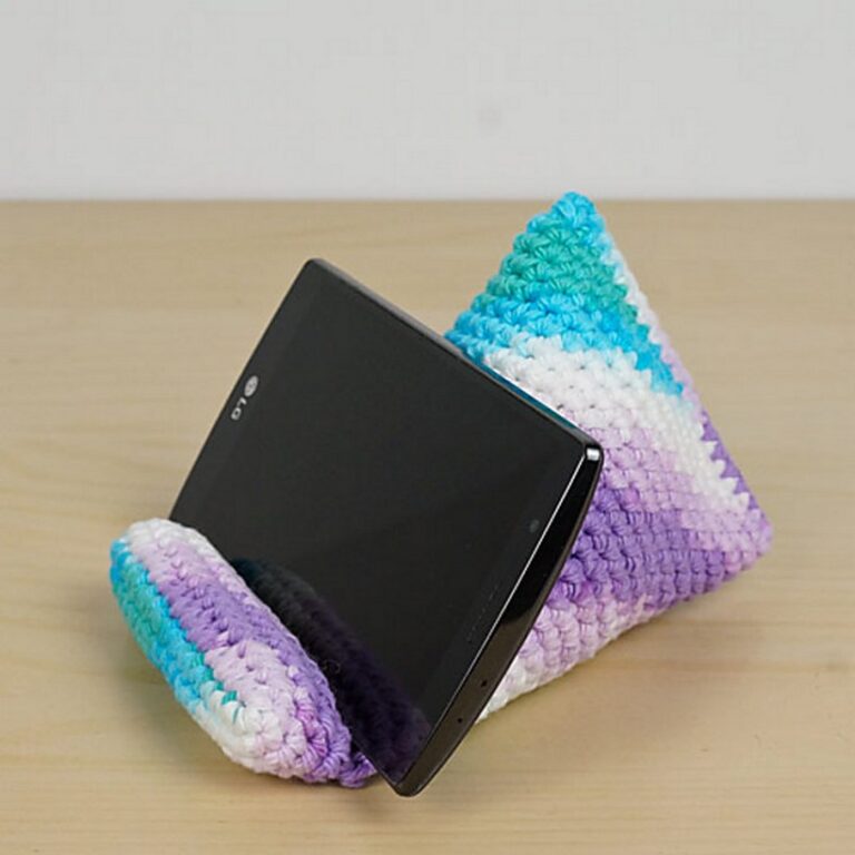 10 Crochet Phone Stand Patterns For Personal Use - Red Agape Blog