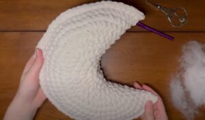 16 Free Crochet Moon Patterns For Decors, Cozies & Stuffed Items!