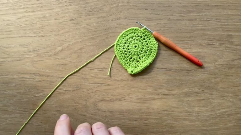 How to Crochet Alien Square Tutorial for Beginners - Red Agape Blog